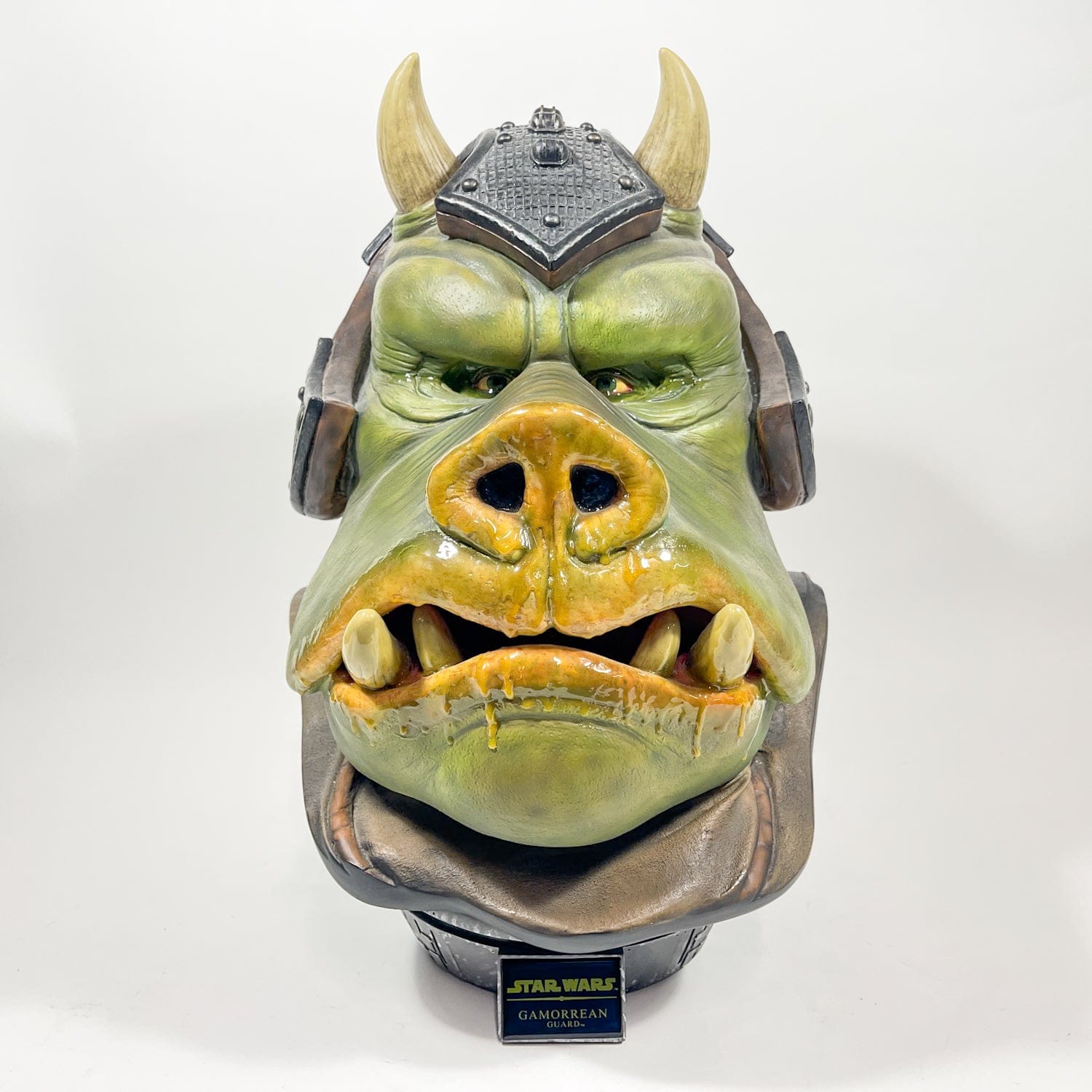 Sideshow 1:1 Gamorrean Guard Life-Size Bust – Star Wars Collectible ...